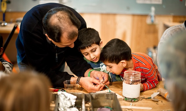 Pittsburgh researchers at the Children's Museum develop national Making ...