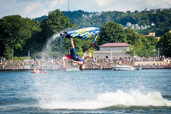 Your family guide to Pittsburgh Three Rivers Regatta | Pittsburgh is ...